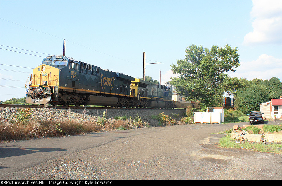 CSX ES44AC #956 on Q191-22